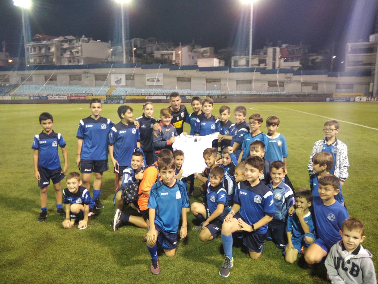 ΠΑΡΑΚΟΛΟΥΘΗΣΗ ΠΟΔΟΣΦΑΙΡΙΚΟΥ ΑΓΩΝΑ / Α.Σ. ΔΙΟΝΥΣΟΣ - ΑΜΦΙΚΛΕΙΑ